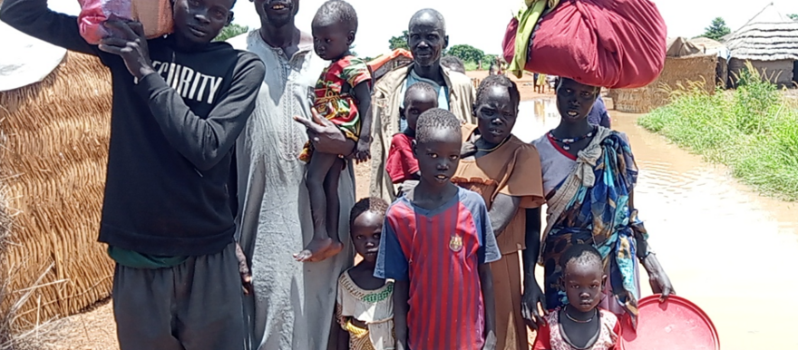 Flash floods displace thousands in Aweil Town | Radio Tamazuj