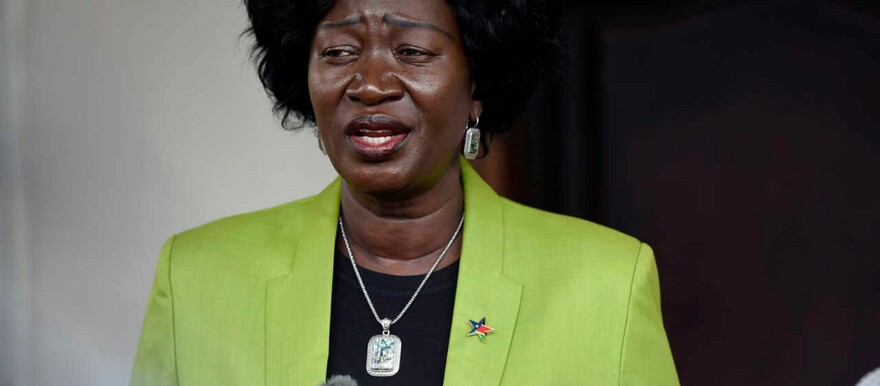 Minister Awut in N. Bahr el Ghazal for education conference | Radio Tamazuj